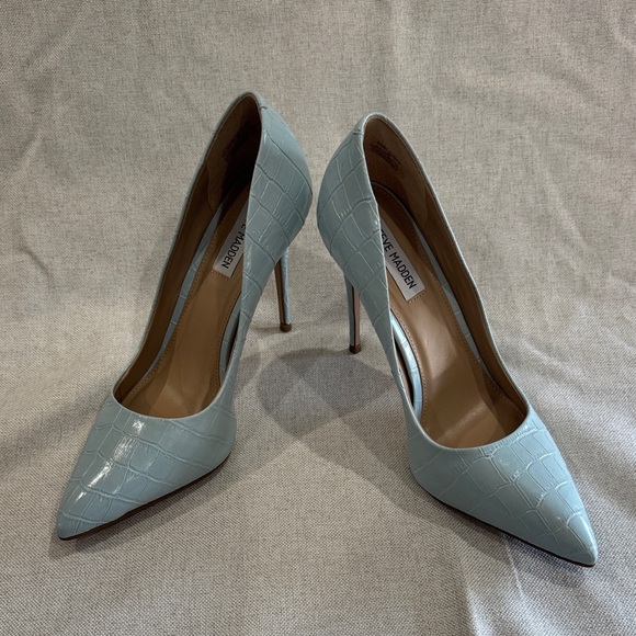 Steve Madden | Shoes | Steve Madden Sky Blue Croc Heels | Poshmark